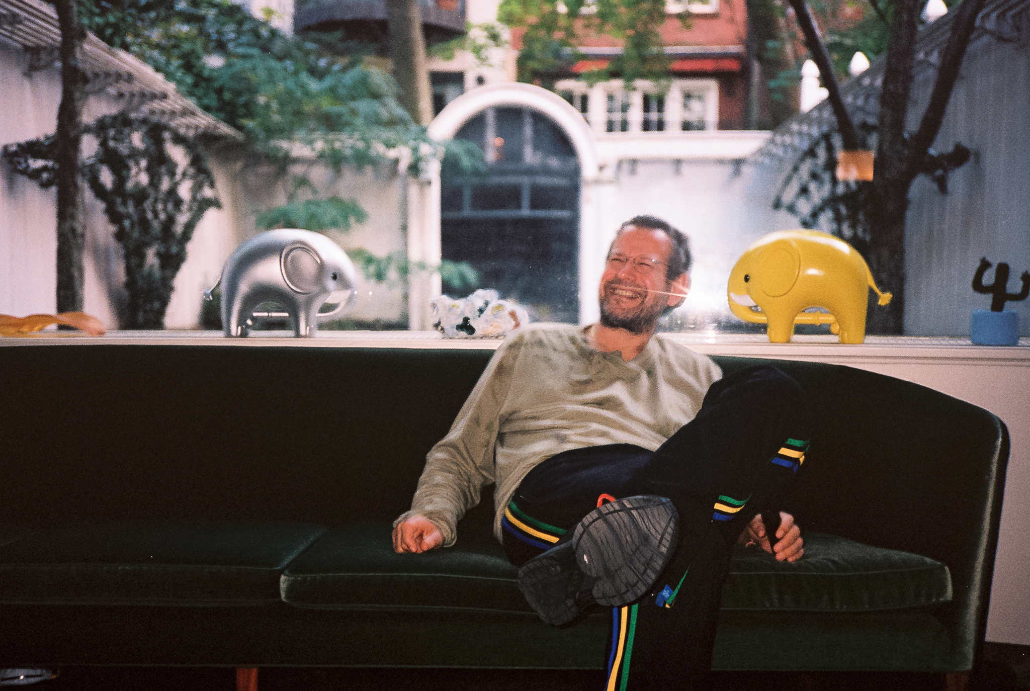 Art World Provocateur Kenny Schachter in Conversation with Specialist ...