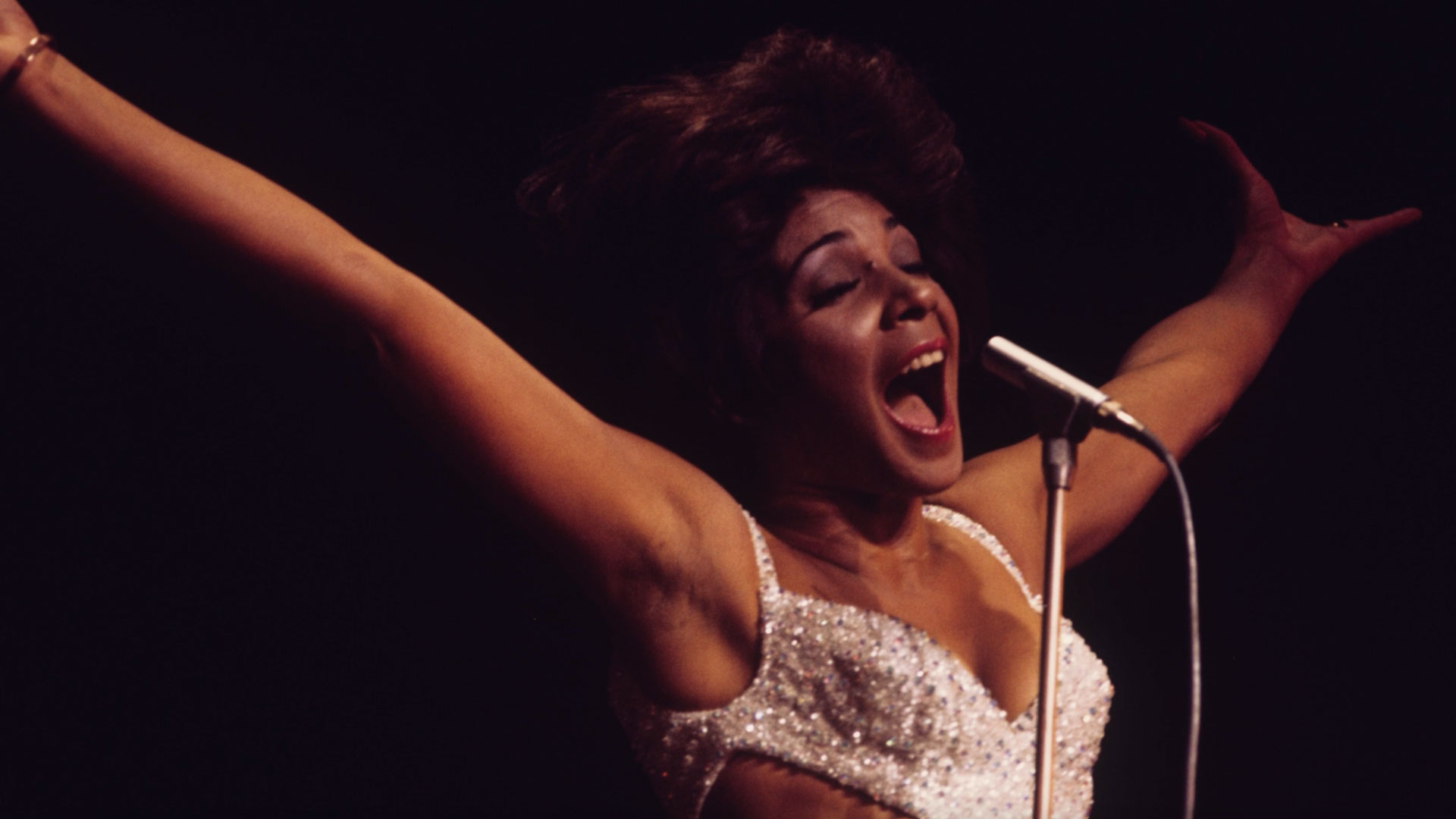 A First Look at the Collection of Dame Shirley Bassey | Jewelry | Sotheby’s