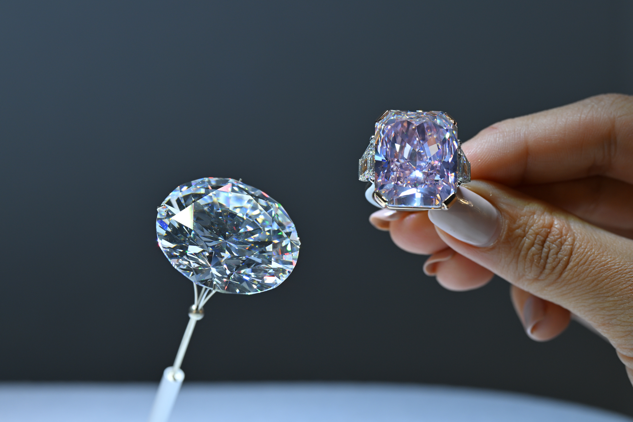 Over $100 Million of Diamonds Unveiled in Landmark Abu Dhabi Exhibition ...