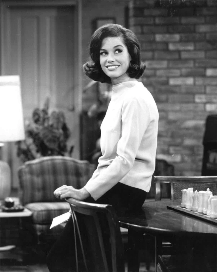 Jewels from the Collection of Mary Tyler Moore | Art Auction & Sales ...