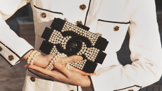 Complete Guide to Collecting Vintage Chanel Bags | Handbags & Fashion ...