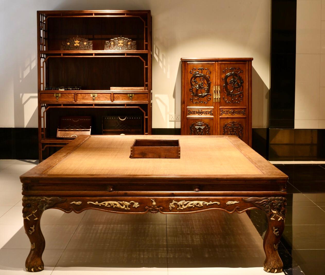 Beneath the Surface: Chinese Inlay; Japanese Maki-e; and European ...