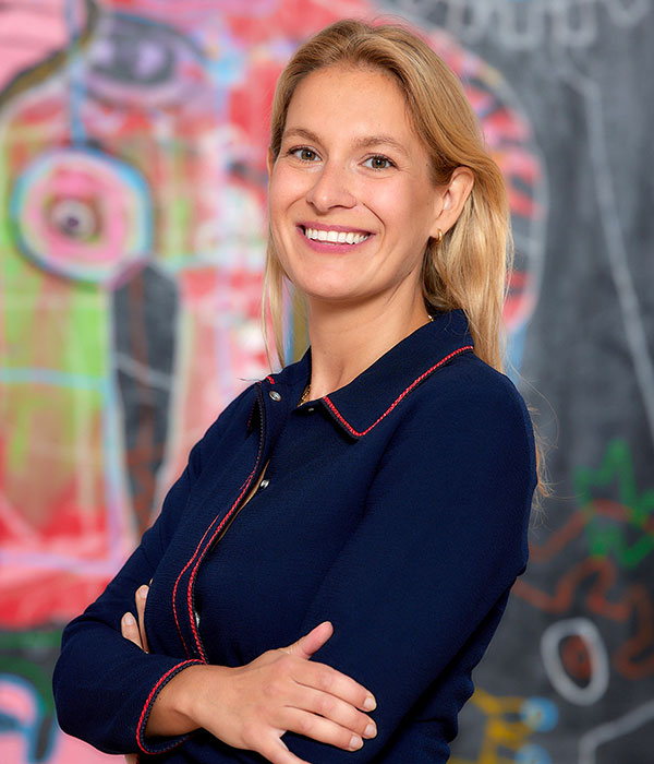 Mimi Fischer, Deputy Director | Global Restitution Specialist | Sotheby's